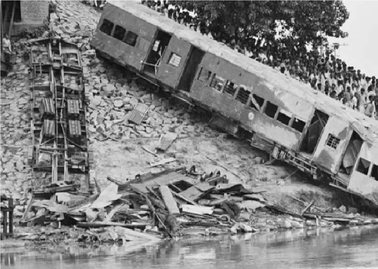 Bihar Rail Hadsa :आज ही के दिन 41 साल पहले जब पुल से नीचे गिरी ...